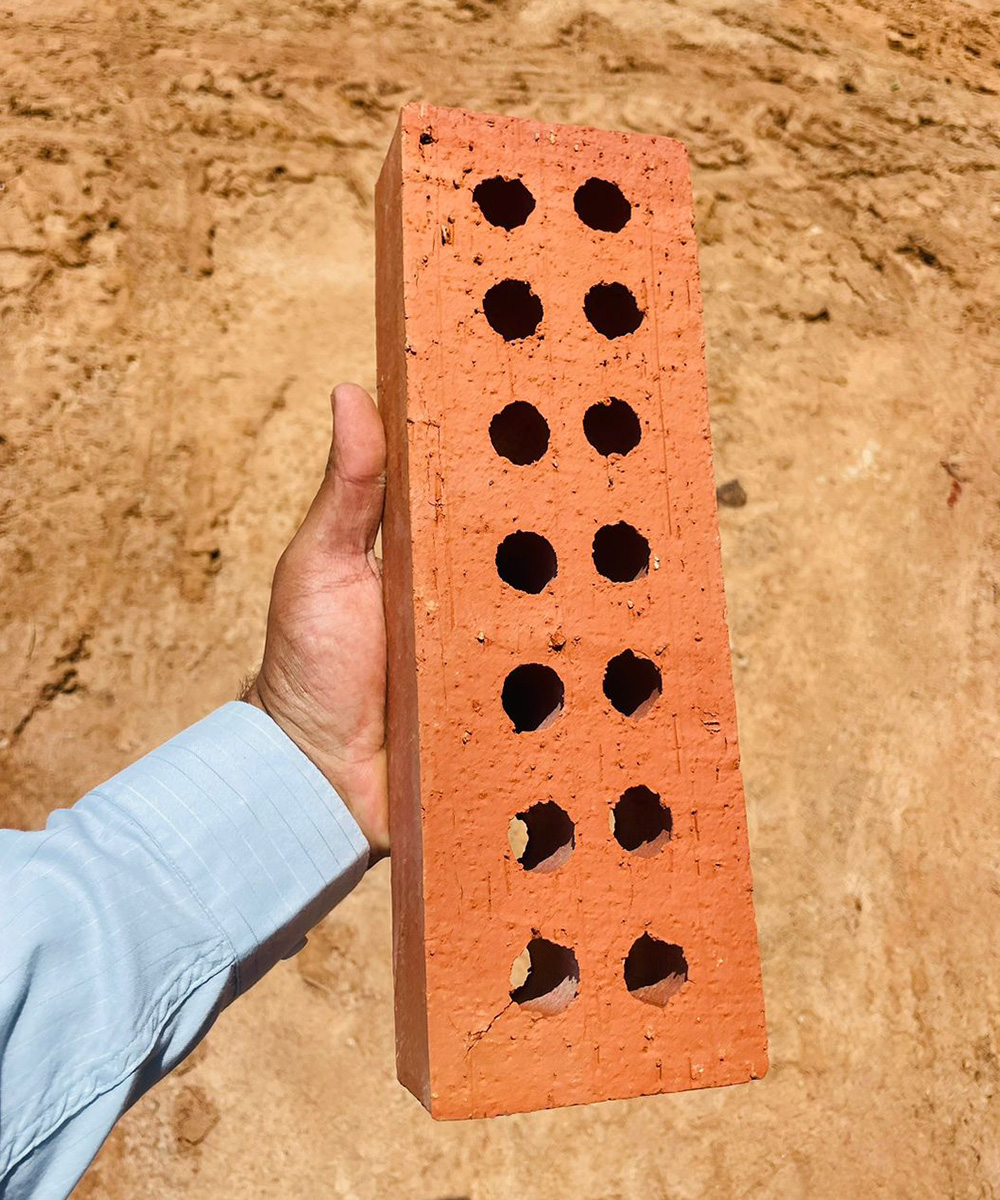 Perforated Extruded Bricks - Prashaliconmats